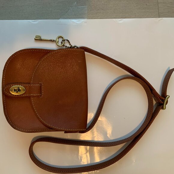 Fossil | Bags | Fossil Leather Shoulder Bag Square Shape Tan Color For ...